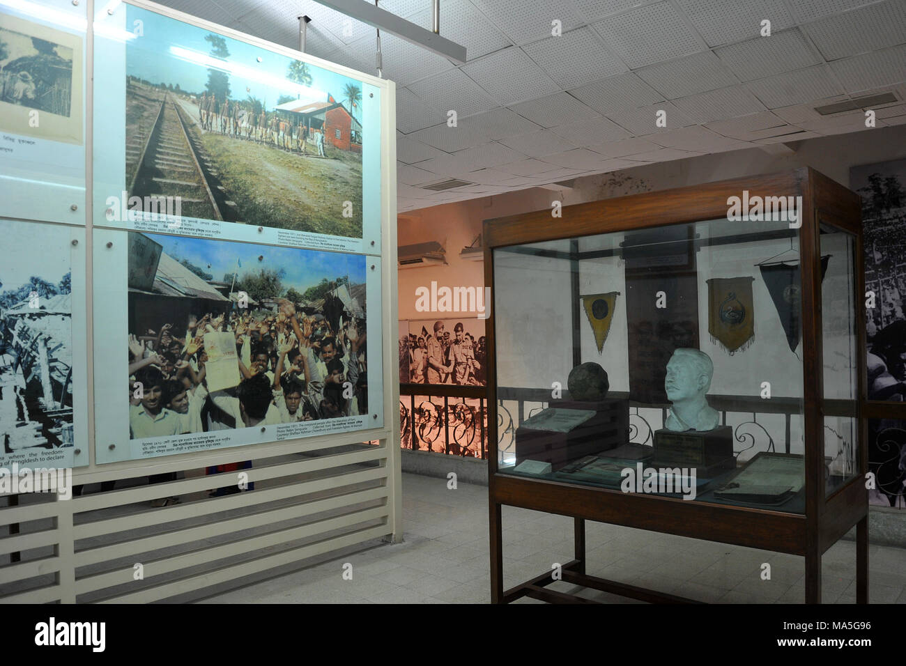 Science museum poster display hi-res stock photography and images - Alamy