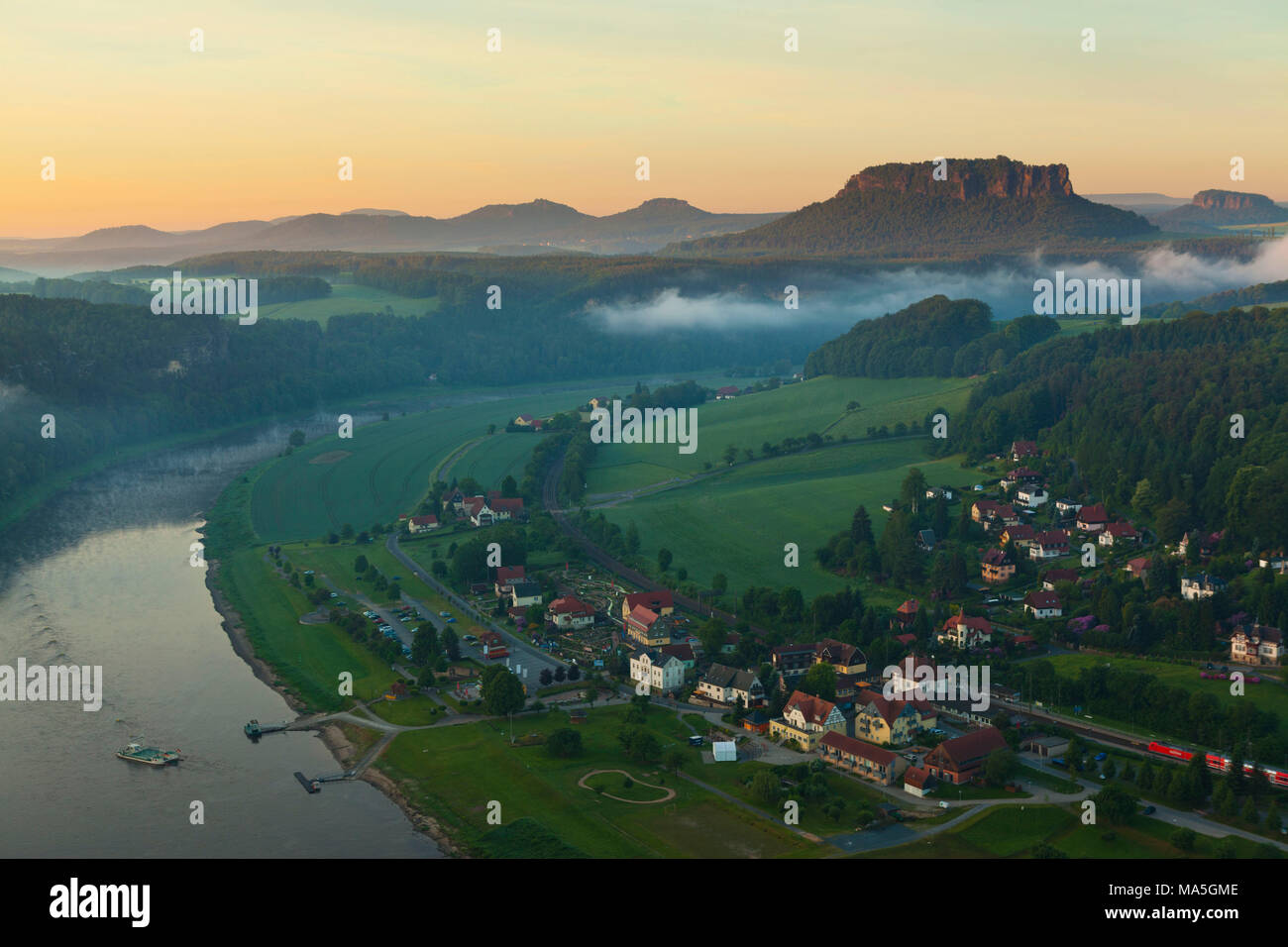 Overlook at sunrise hi-res stock photography and images - Alamy