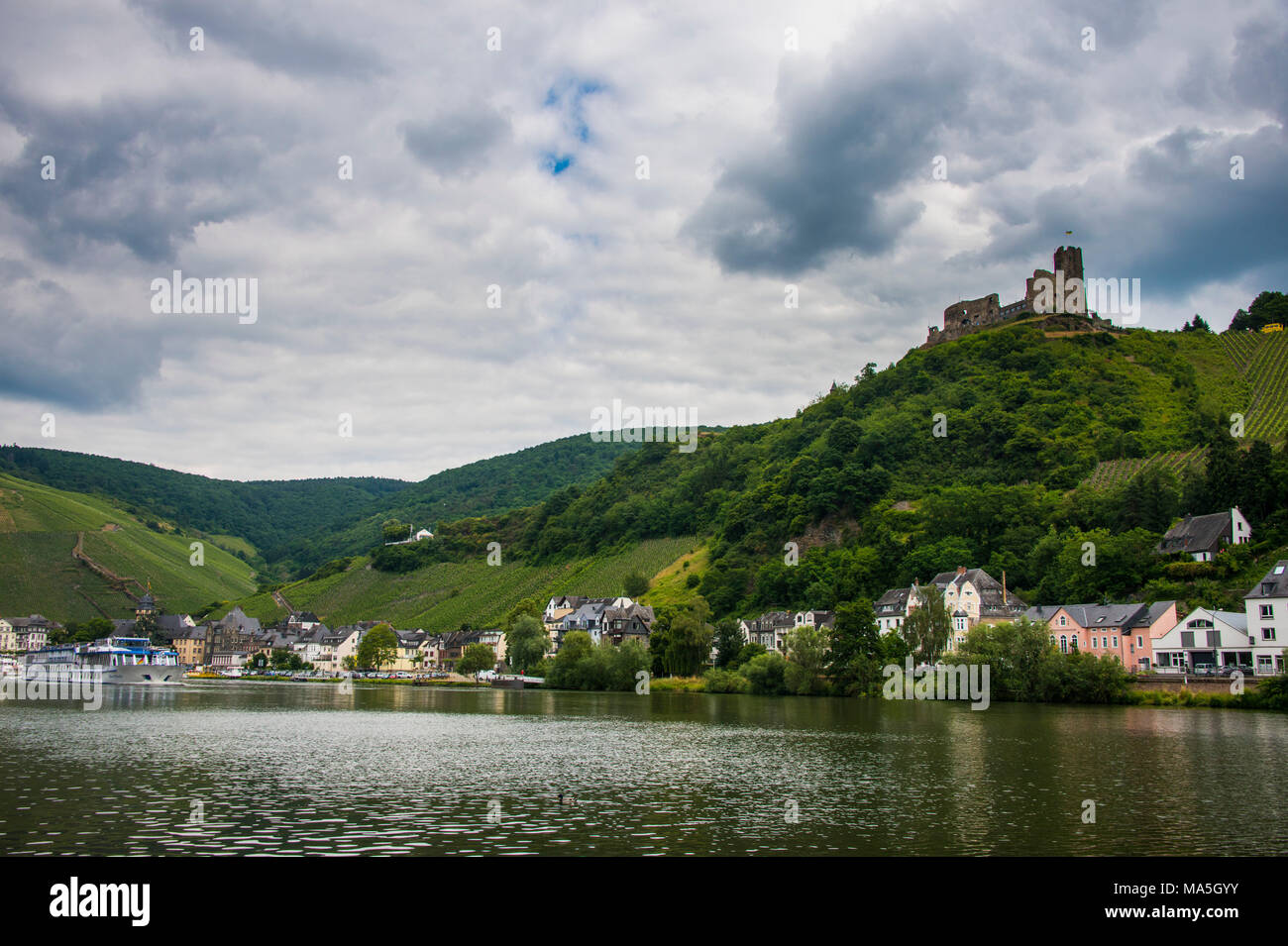 Landshut castle bernkastel kues rhineland palatinate germany hi-res ...
