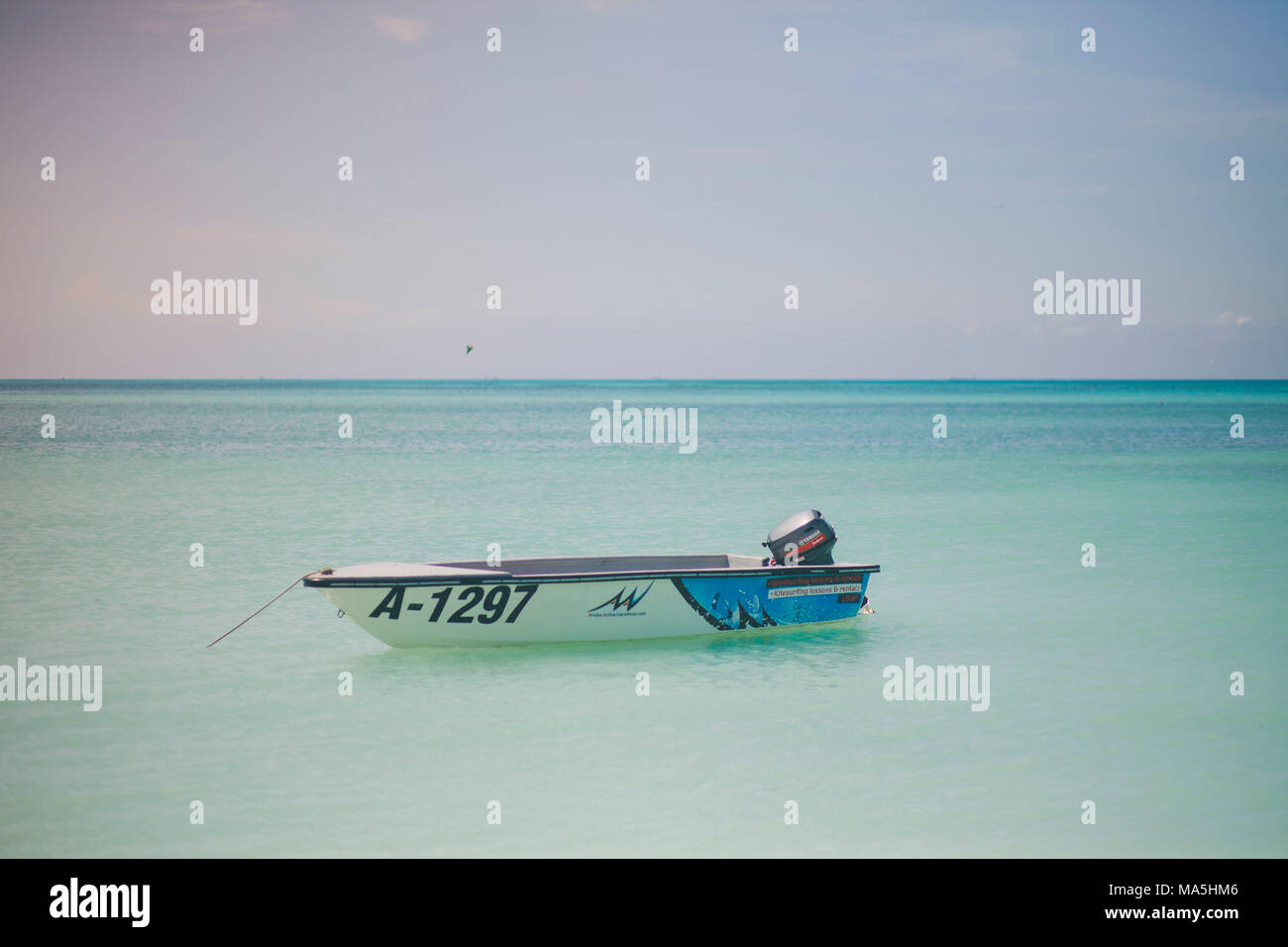 Deep turquoise ocean from aruba hi-res stock photography and images - Alamy