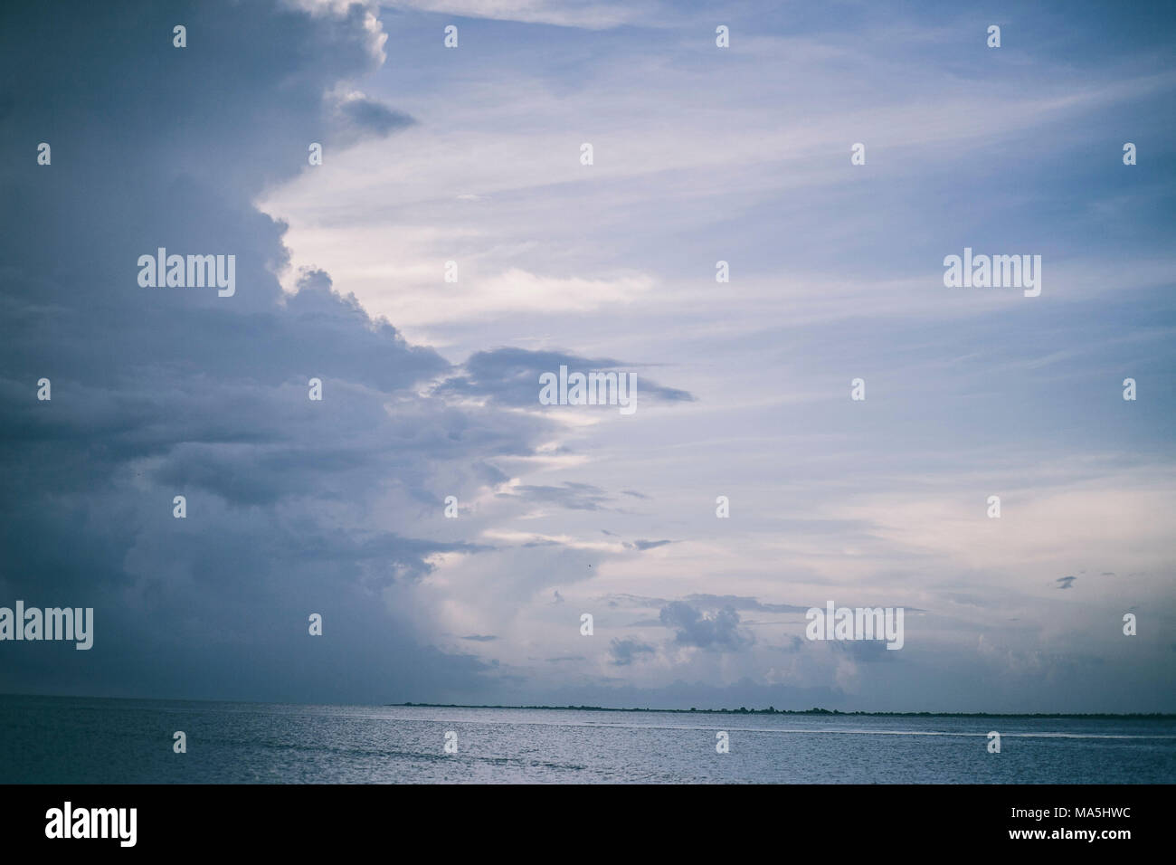 Silver color hi-res stock photography and images - Alamy