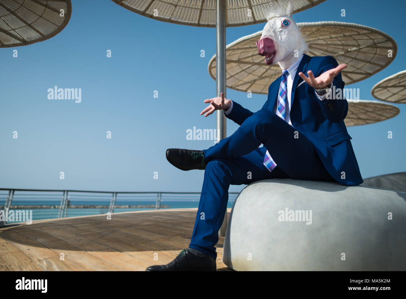 Gesticulate with the hands hi-res stock photography and images - Alamy