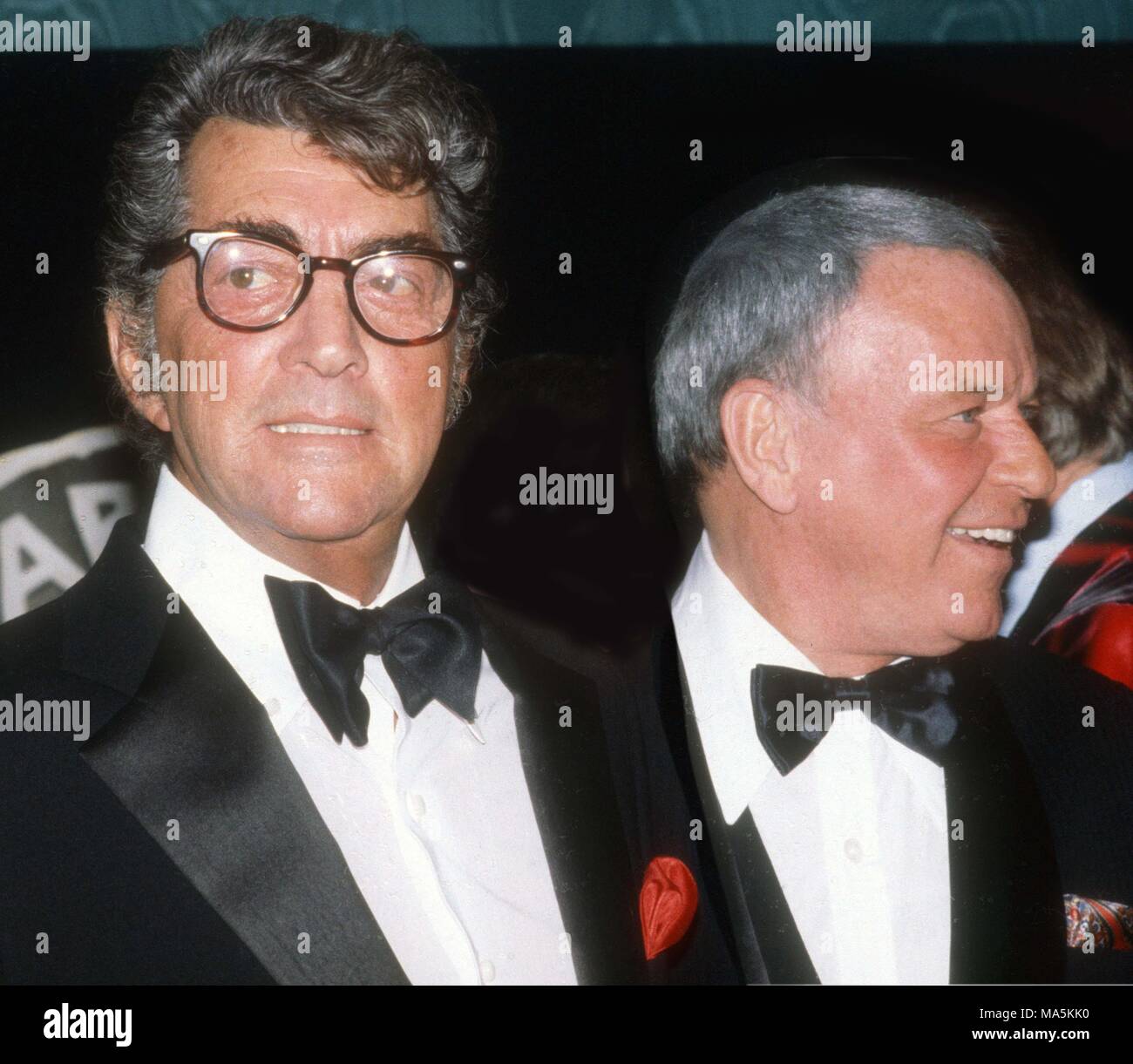 Sfondo Di Dean Martin E Frank Sinatra