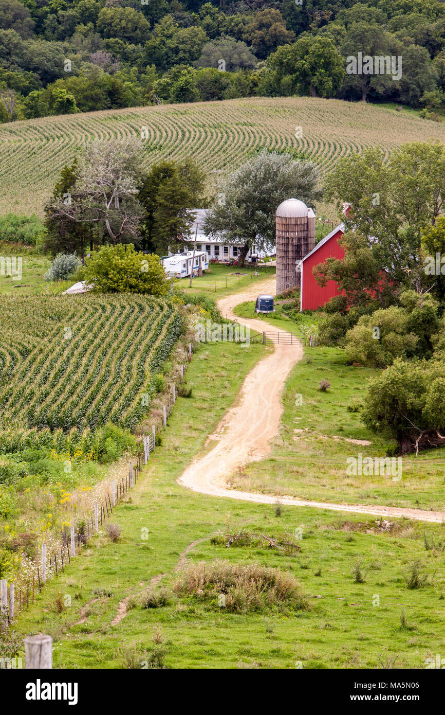 Scenic corn fields hi-res stock photography and images - Alamy