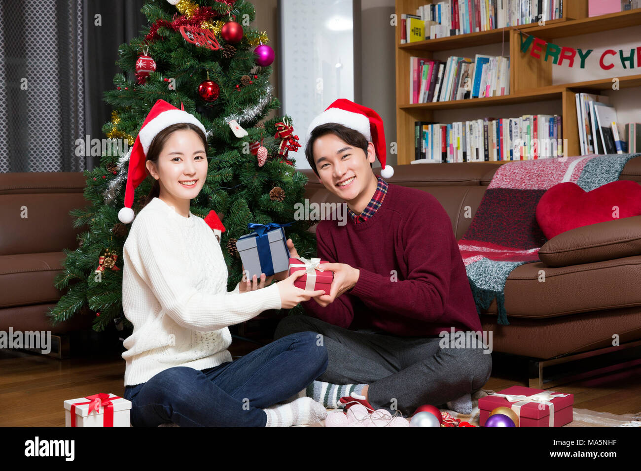 Conceptable photo of new married couple daily life. 274 Stock Photo - Alamy
