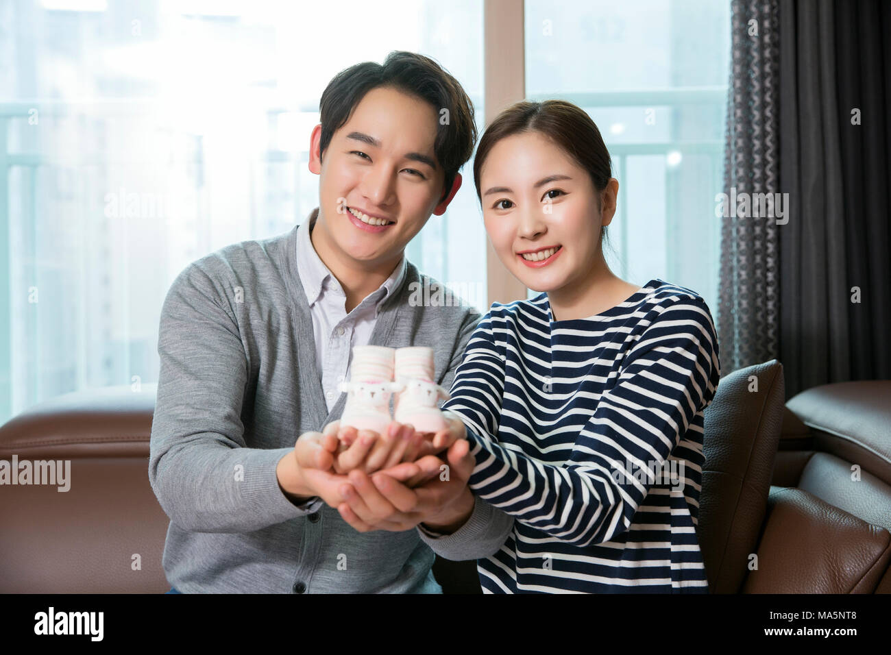 Conceptable photo of new married couple daily life. 206 Stock Photo - Alamy