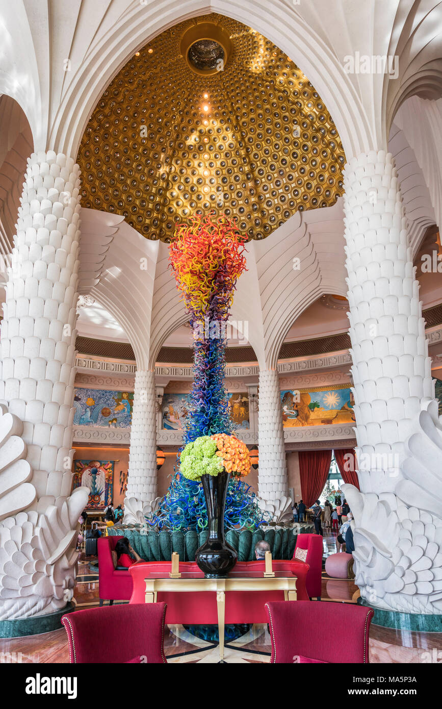 Interior decor of the Atlantis Palm Resort on The Jumeirah Palm in ...
