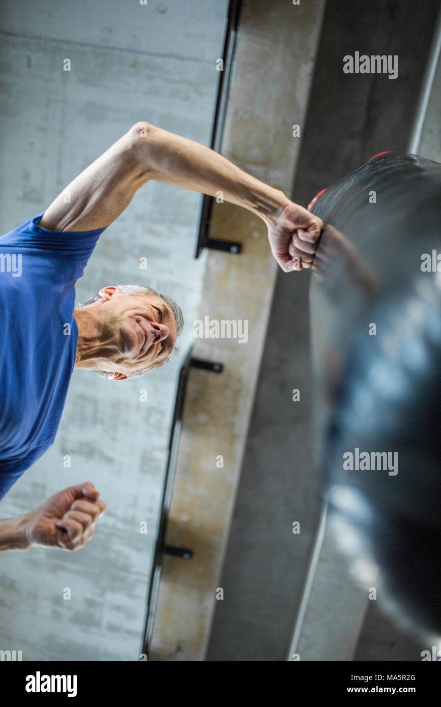 Boxing training punchbag hi-res stock photography and images - Alamy