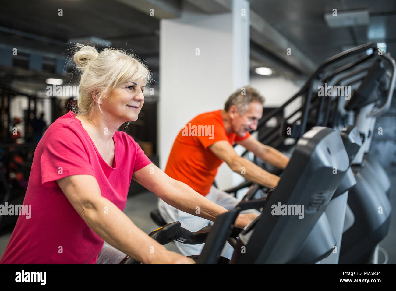 Lady training hi-res stock photography and images - Alamy
