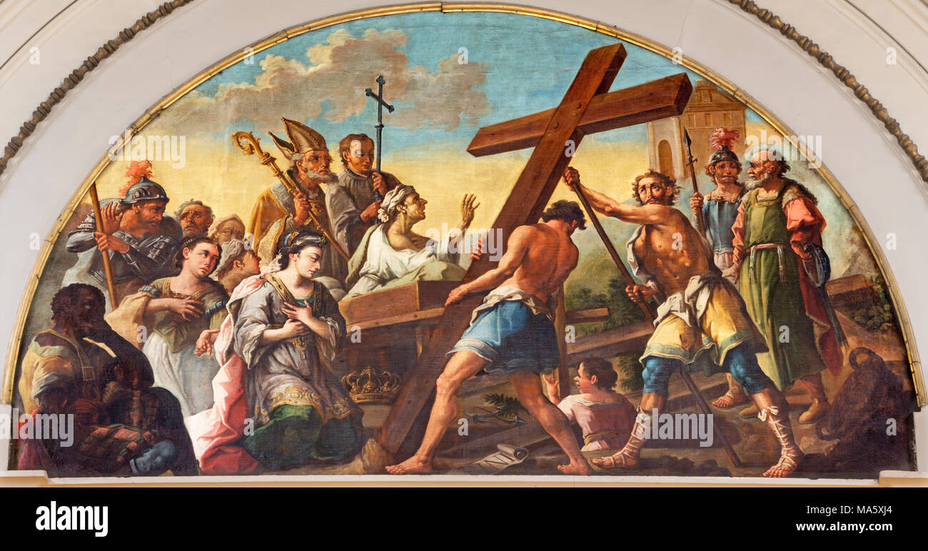 Cruz de la exaltacion de la iglesia hi-res stock photography and images ...