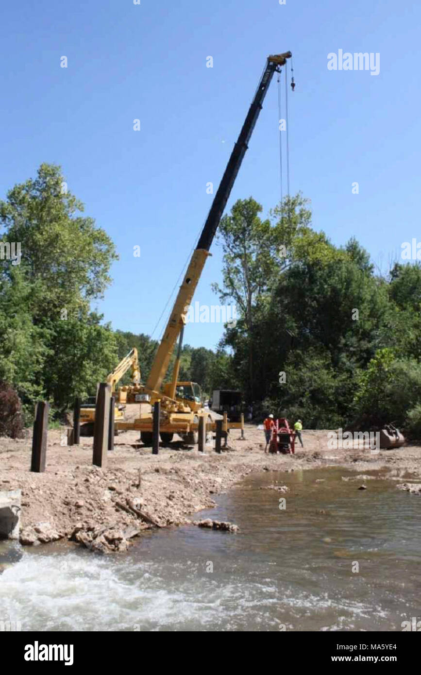 USFWS at work protecting the environment Stock Photo - Alamy