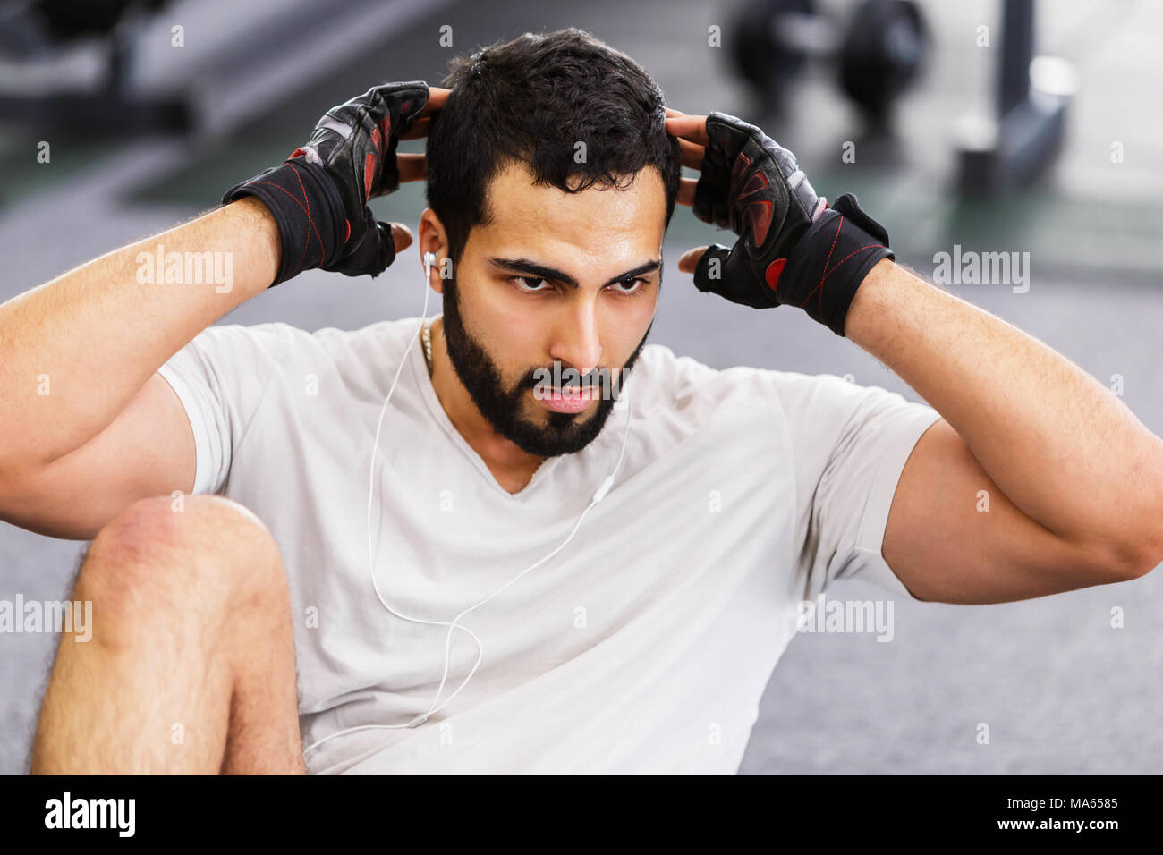 man wring gym workout Stock Photo - Alamy