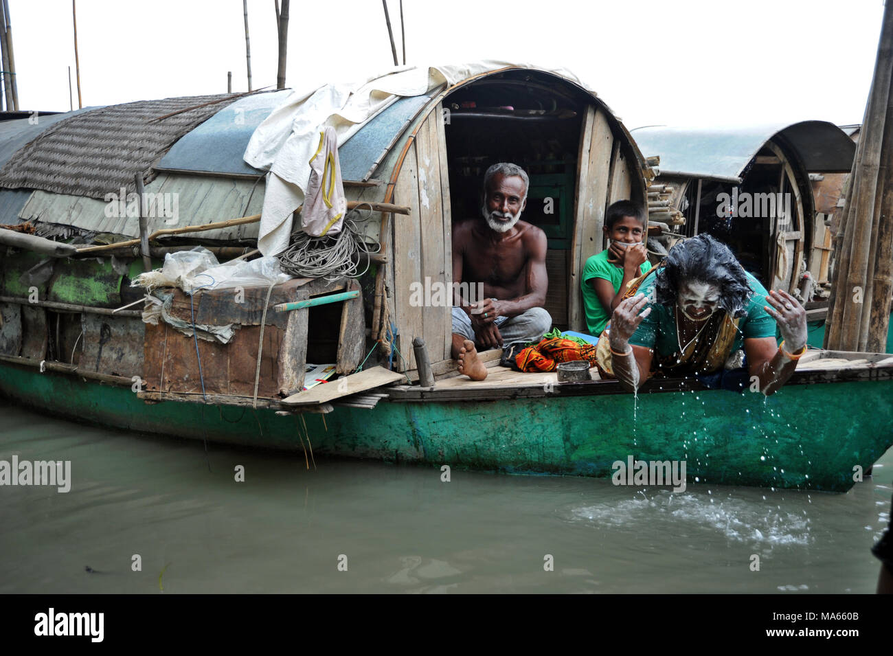 Narayanganj, Bangladesh - April 23, 2010: Daily Life of Water Gypsy or ...