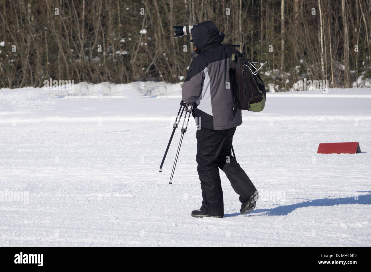 Cameraman news reporter microphone hi-res stock photography and images ...