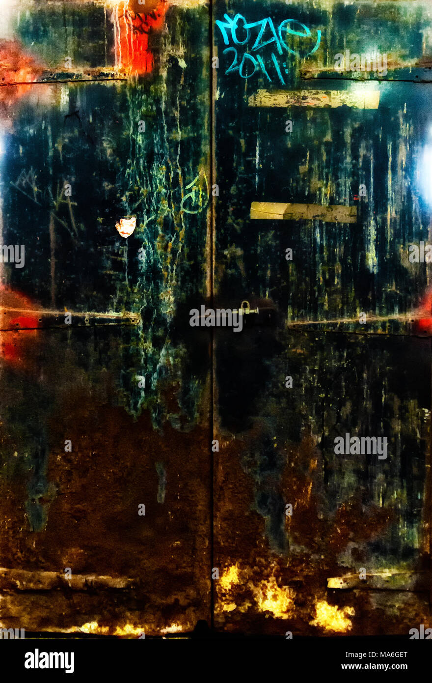 London Underground Tube Station: Barking Stock Photo - Alamy