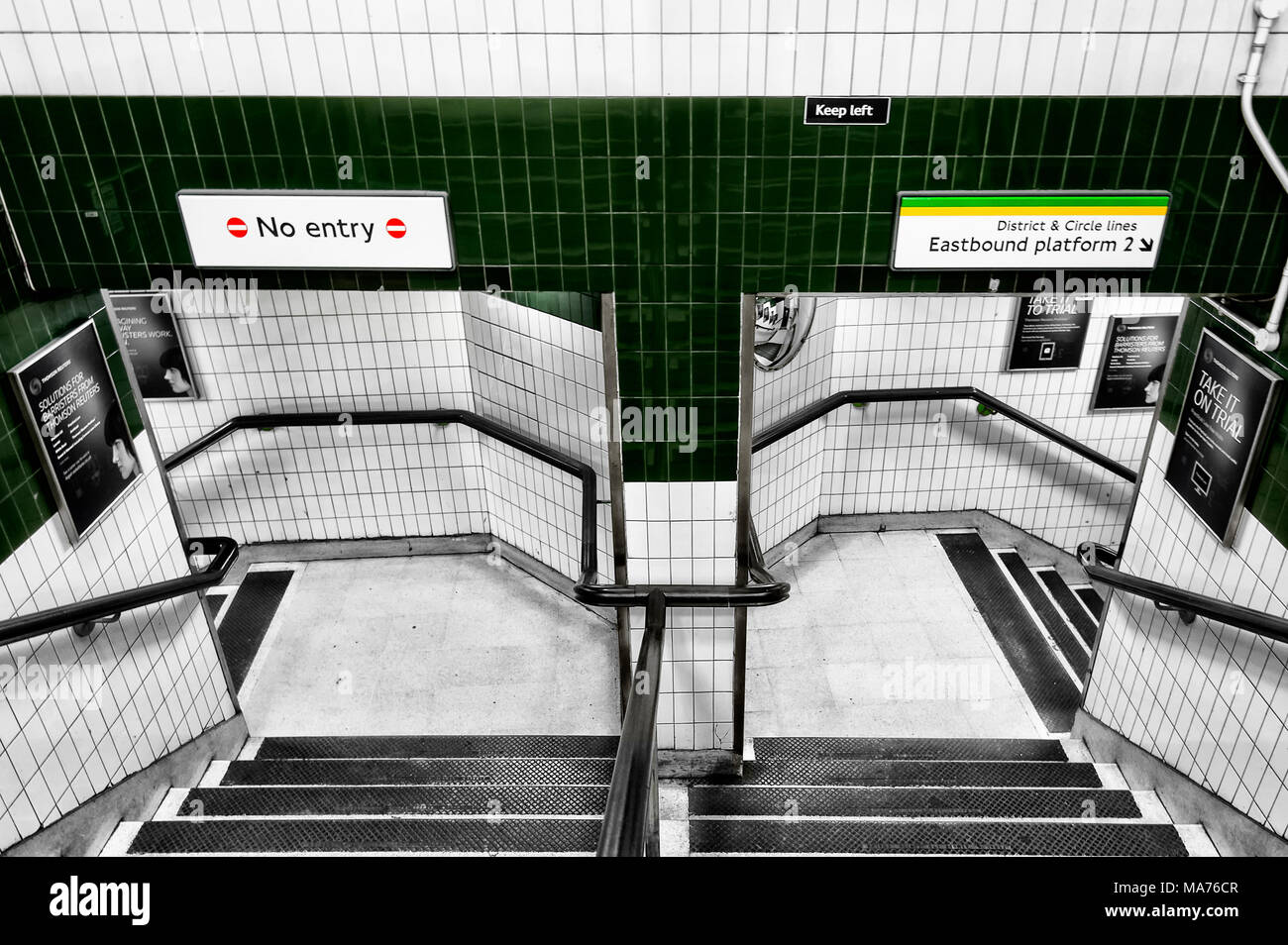 London Underground Tube Station: Temple Stock Photo - Alamy