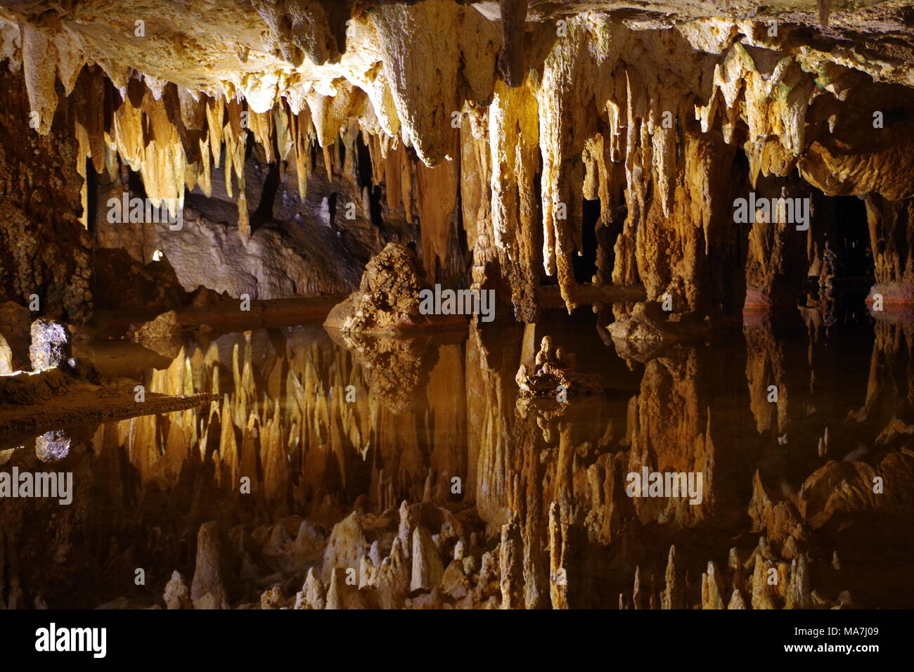 Luray cave hi-res stock photography and images - Alamy