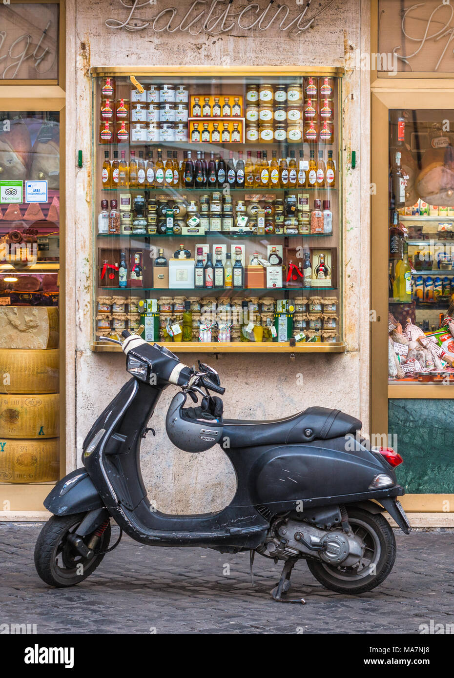 Italian Grocery Store High Resolution Stock Photography and Images - Alamy