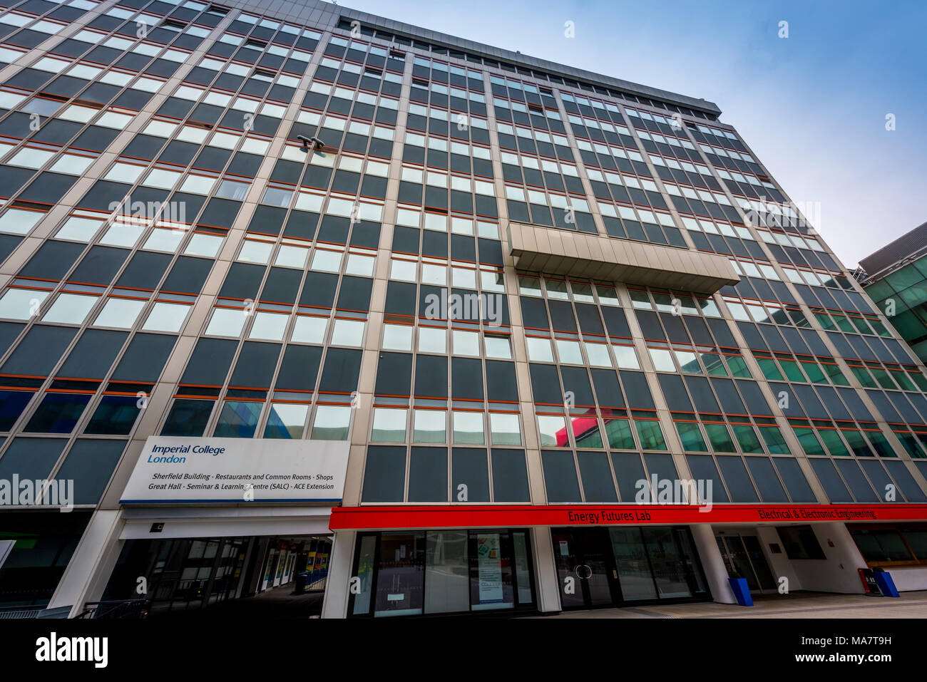 Lab architecture hi-res stock photography and images - Alamy