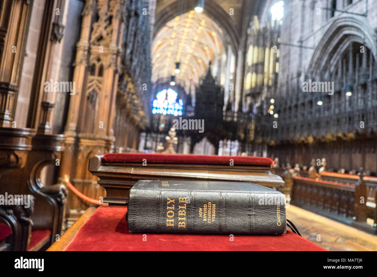 Chester, Holy Bible,bible,Abbey,Abbey,interior,inside,building,Chester ...