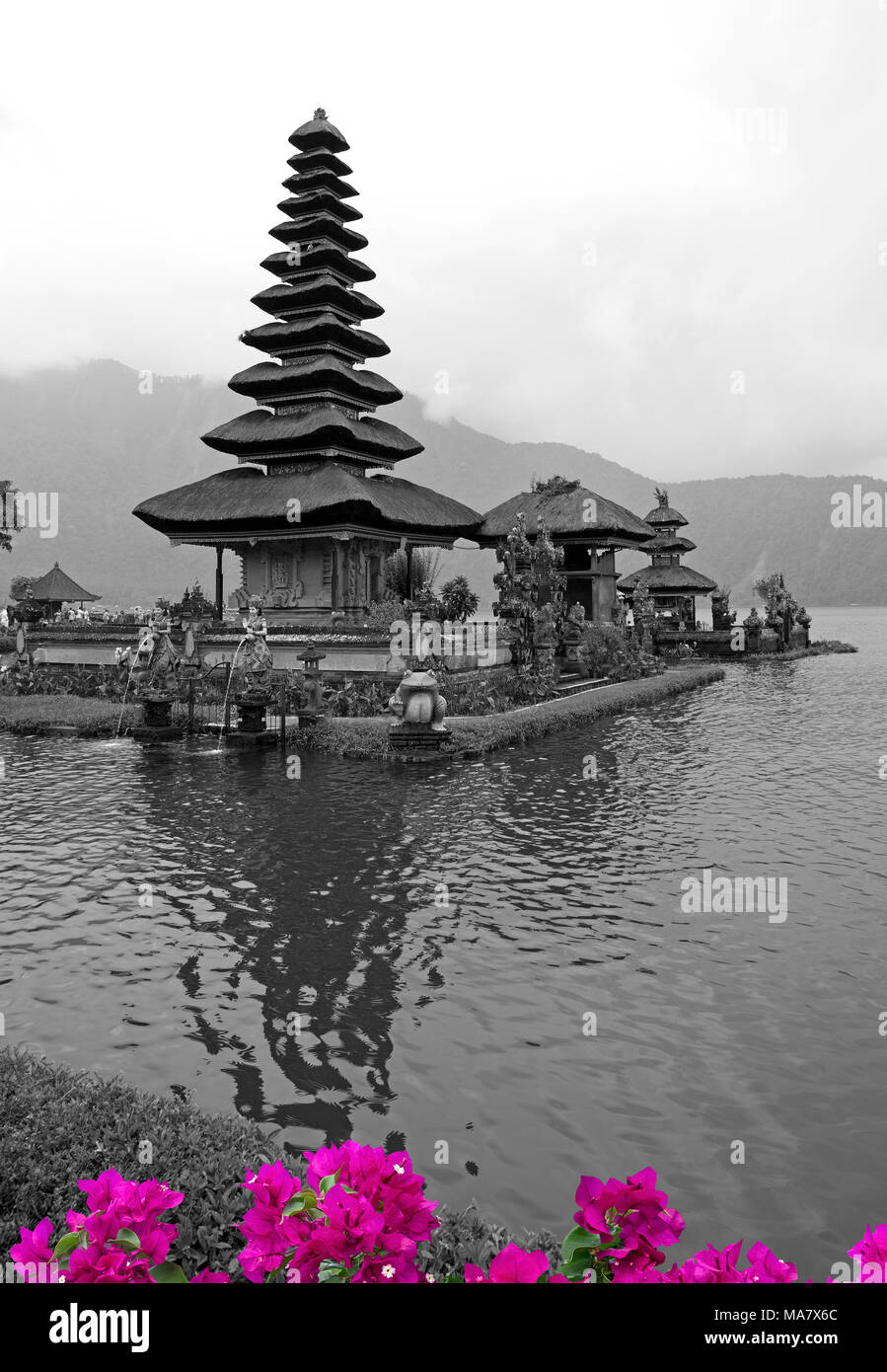 Puara Ulun Danu Beratan famous temple Stock Photo - Alamy