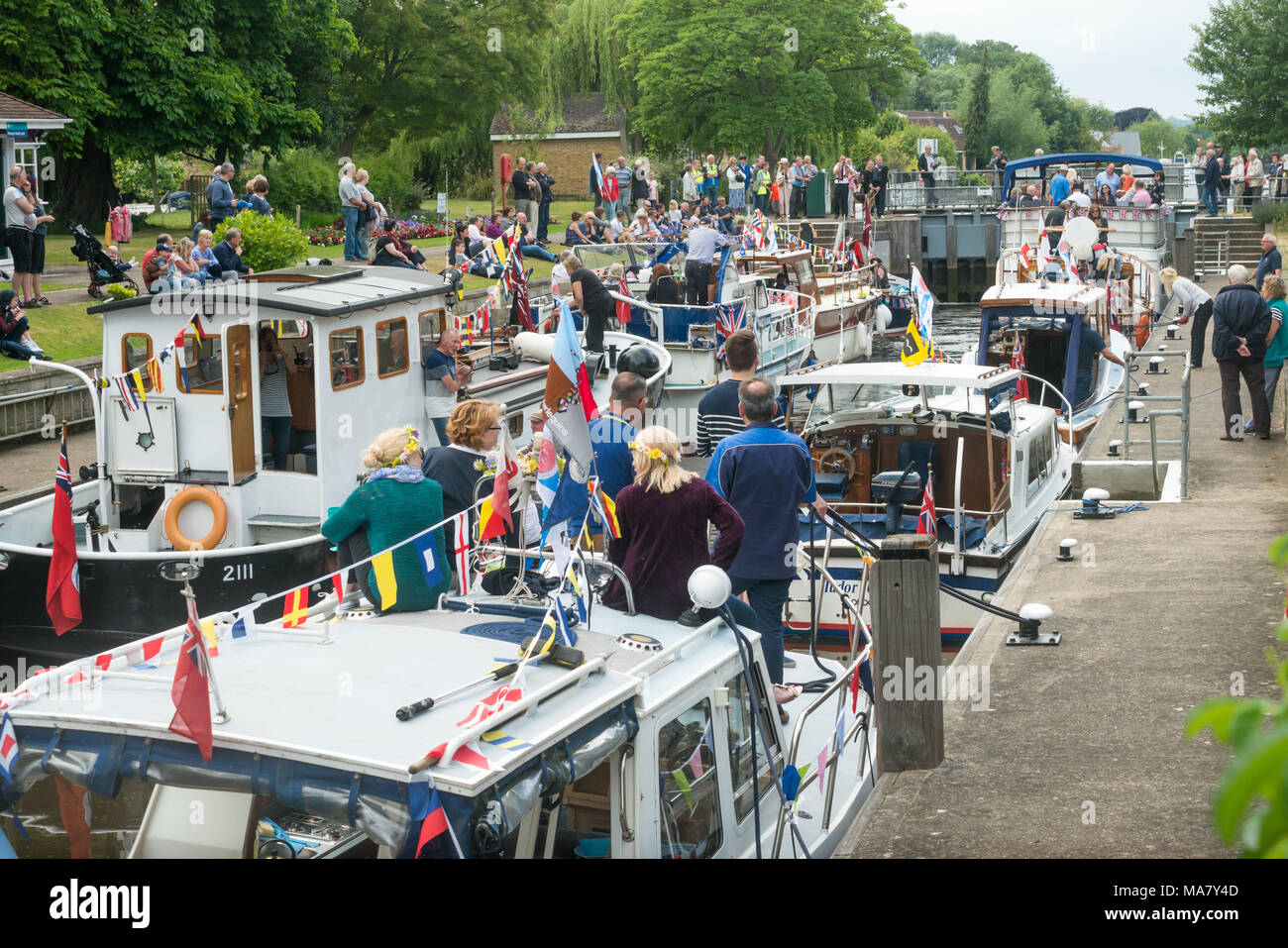 Boats in the River Flottilla to commemorate Magna Carta fill Penton ...