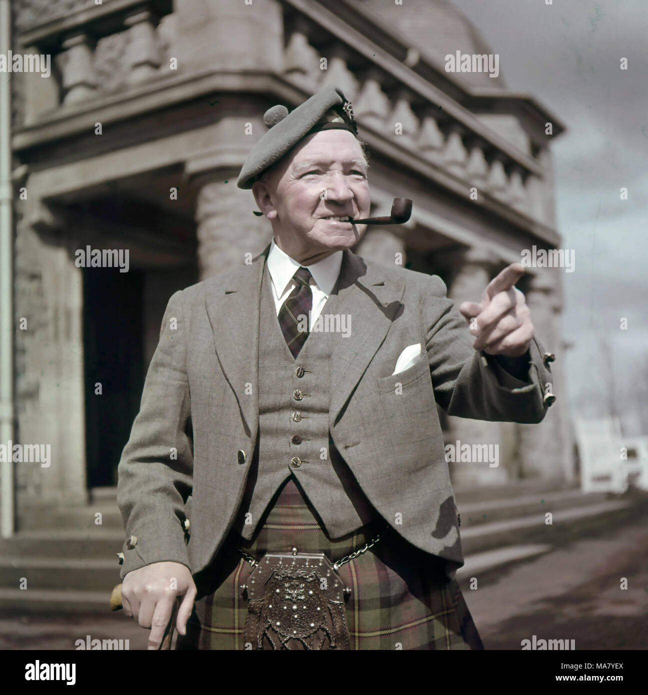 HARRY LAUDER (1870-1950) Scottish singer and comedian at his Lauder Ha ...