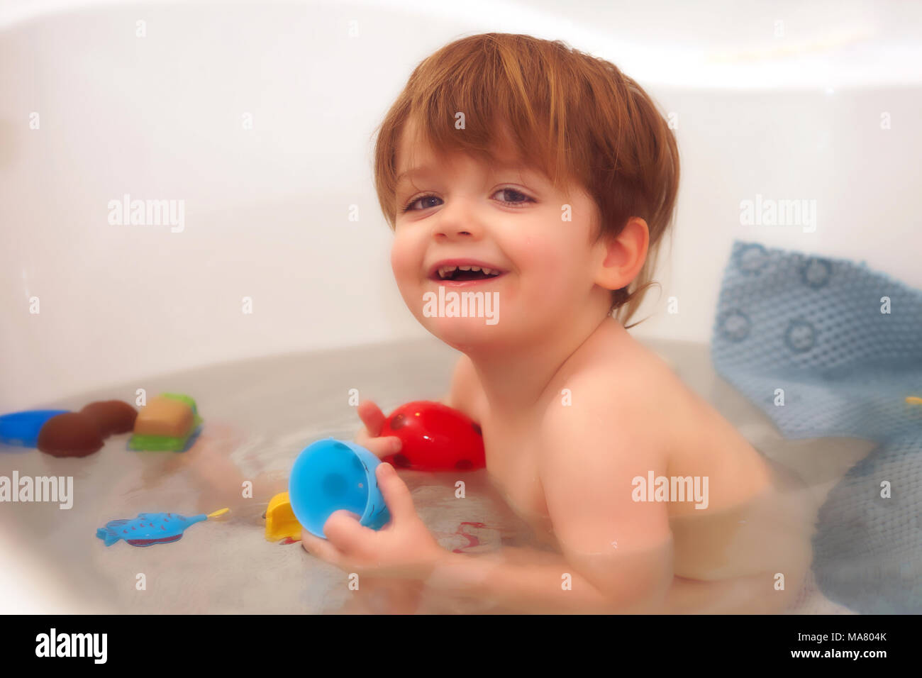 Childhood innoncence hi-res stock photography and images - Alamy