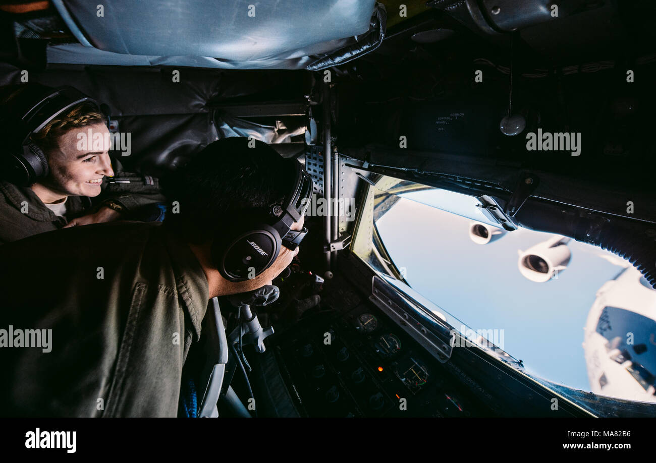 Senior Master Sgt. Oz Castro, 336th Aerial Refueling Squadron boom ...