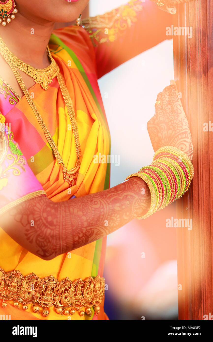 Traditional Young bride in wedding dress Stock Photo - Alamy
