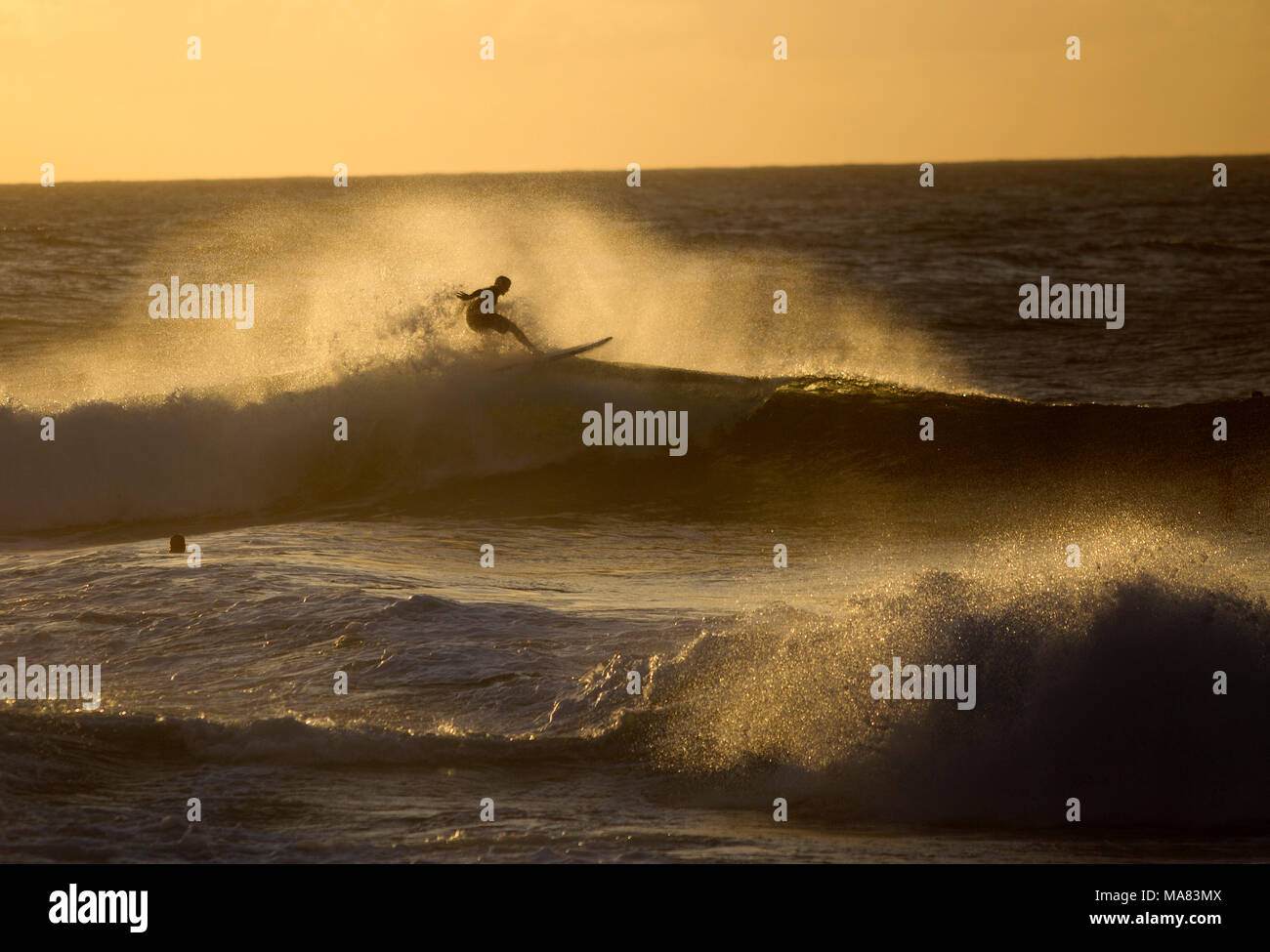 Surfer banzai pipeline north hi-res stock photography and images - Alamy