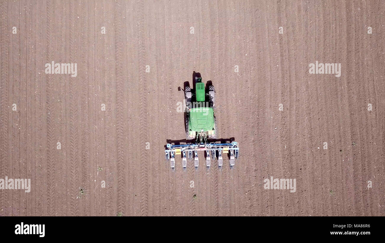 Dry land farming hi-res stock photography and images - Alamy
