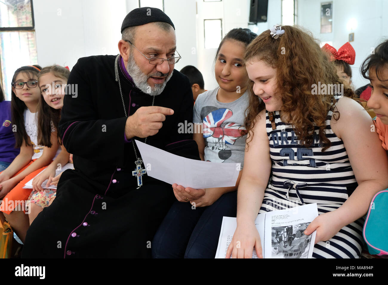 Chaldean girl High Resolution Stock Photography and Images - Alamy