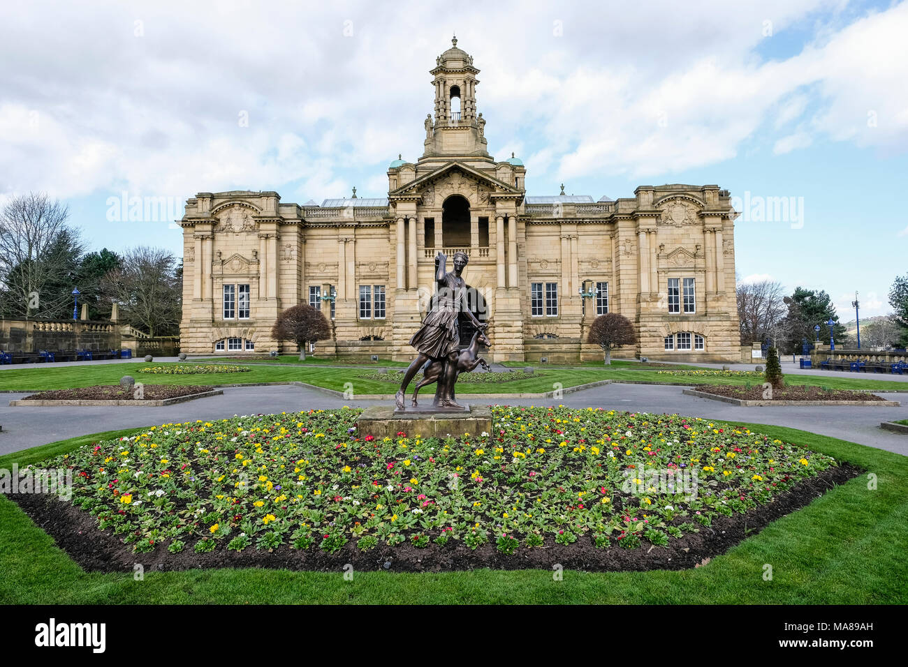 Cartwright Hall, Lister Park, Bradford, West Yorkshire, UK Stock Photo ...