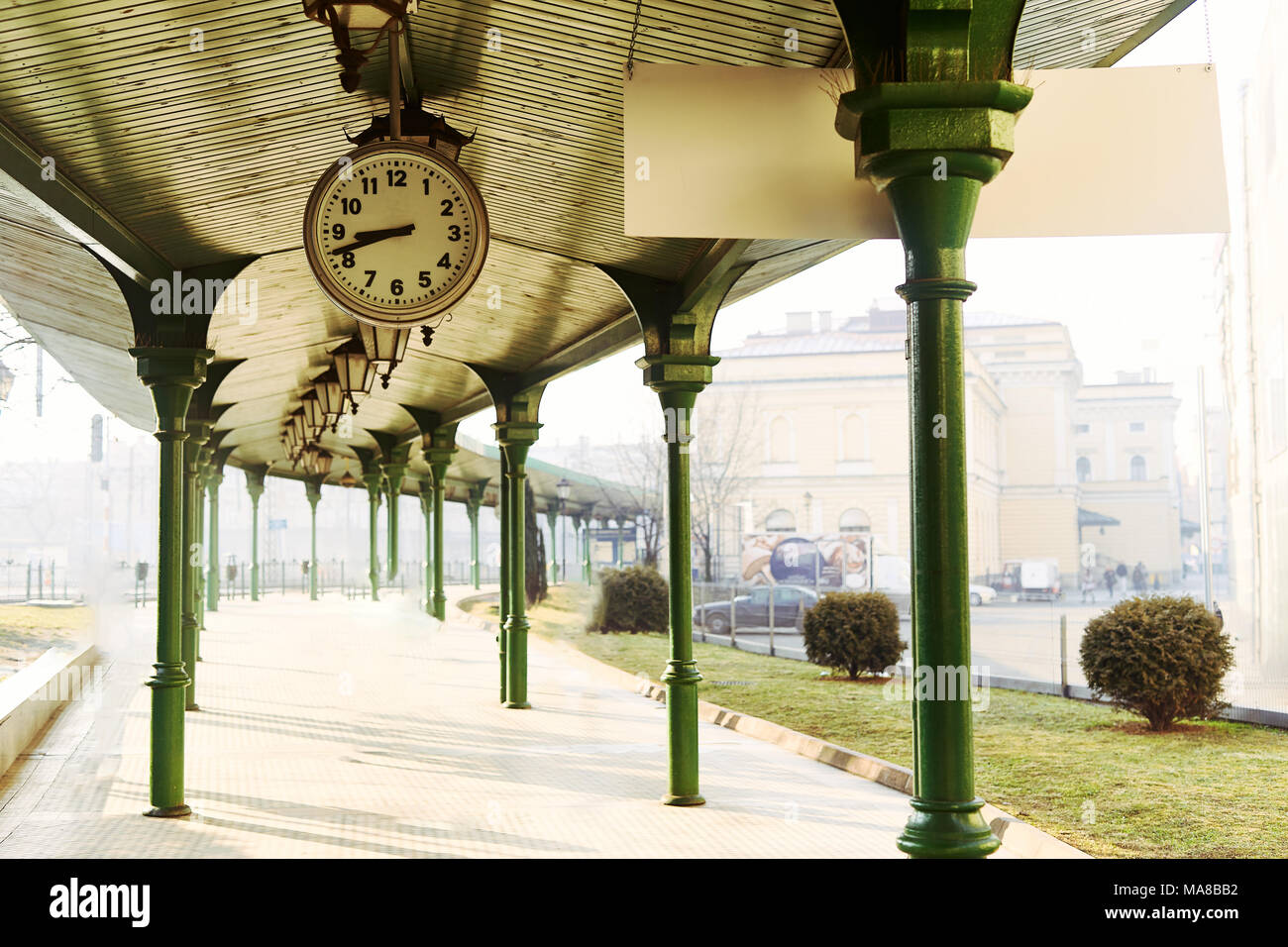 Big clock station hi-res stock photography and images - Alamy