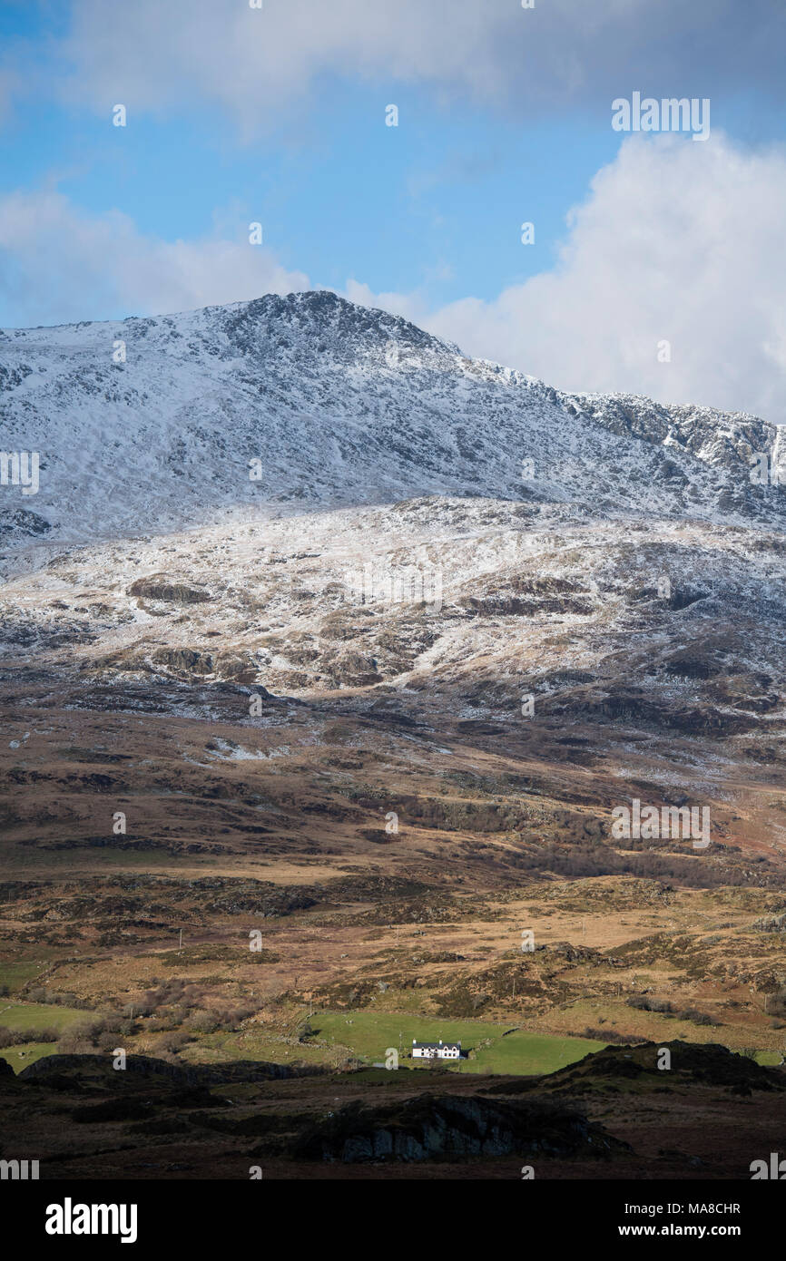 Snowy welsh landscapes hi-res stock photography and images - Alamy