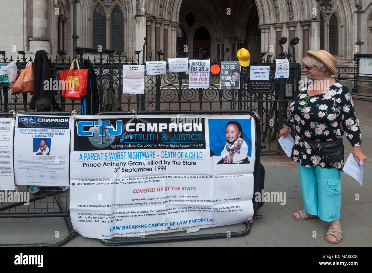 Carta opus hi-res stock photography and images - Alamy