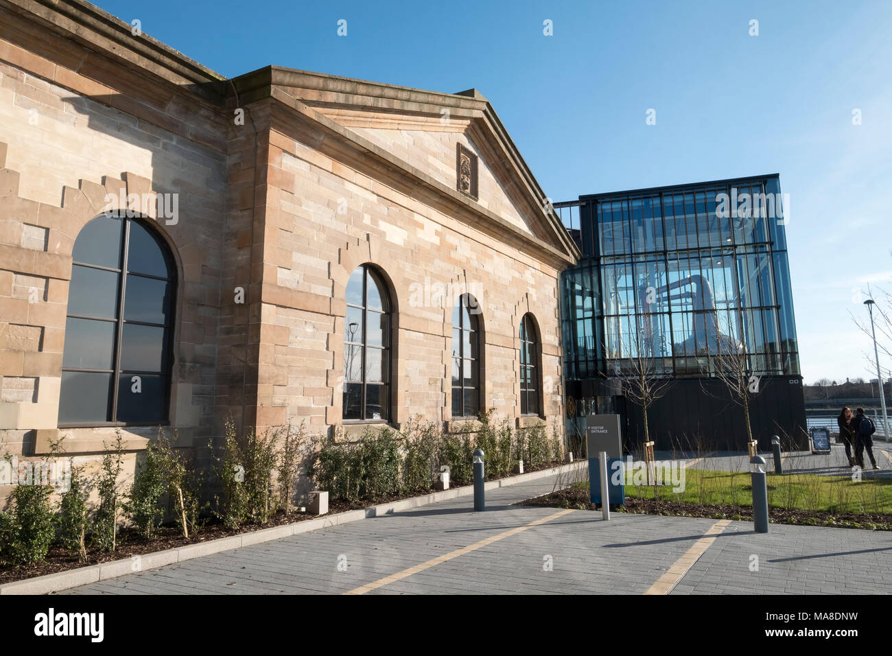 Queen's dock glasgow hi-res stock photography and images - Alamy