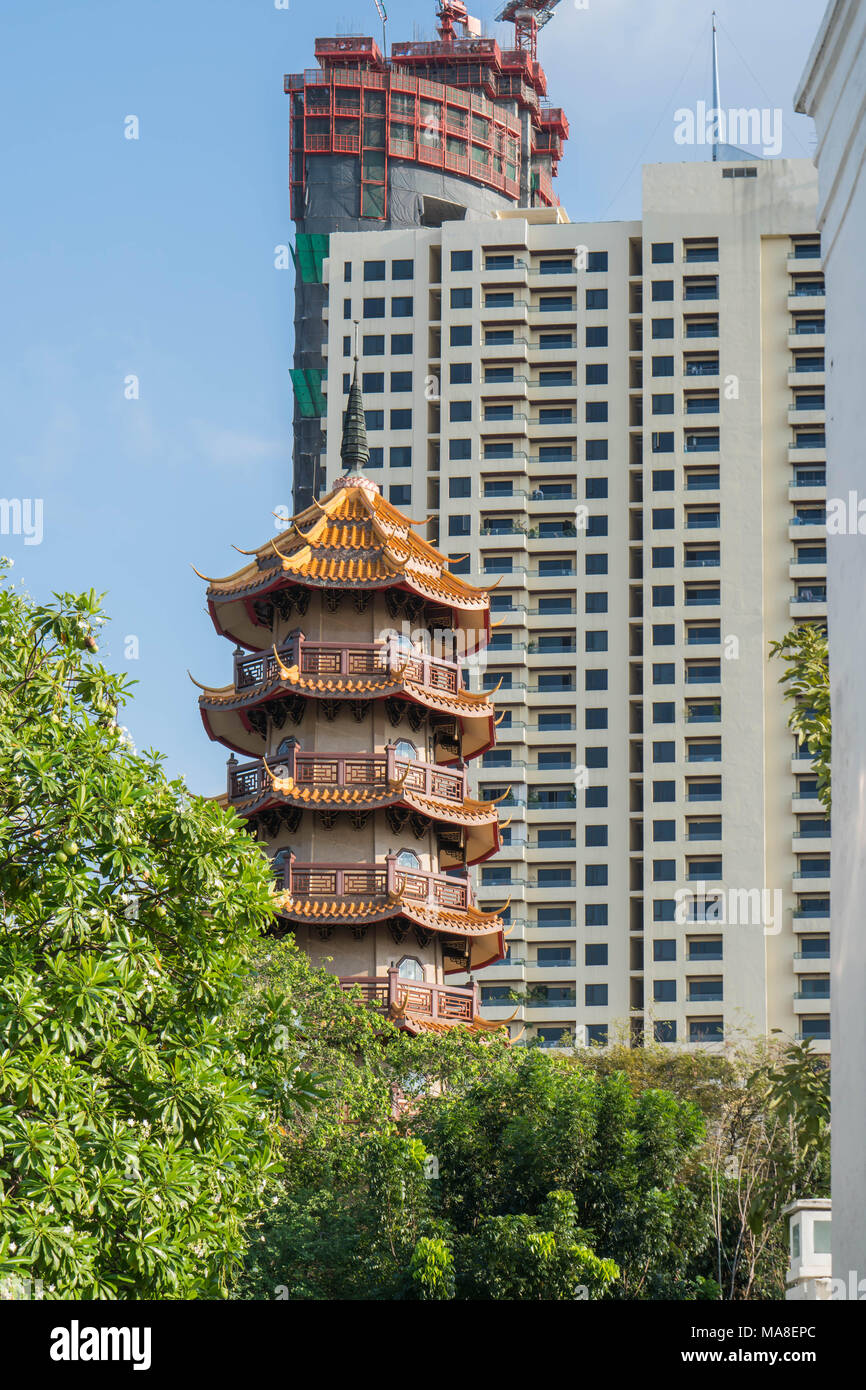 Chee Chin Khor pagoda Chinese Temple along the Chao Phraya River in ...