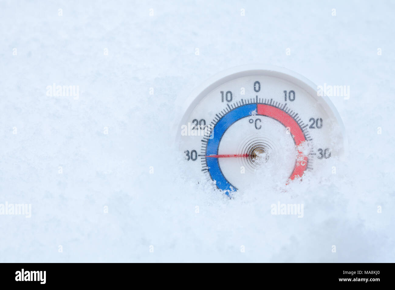 Sub zero thermometer hi-res stock photography and images - Alamy