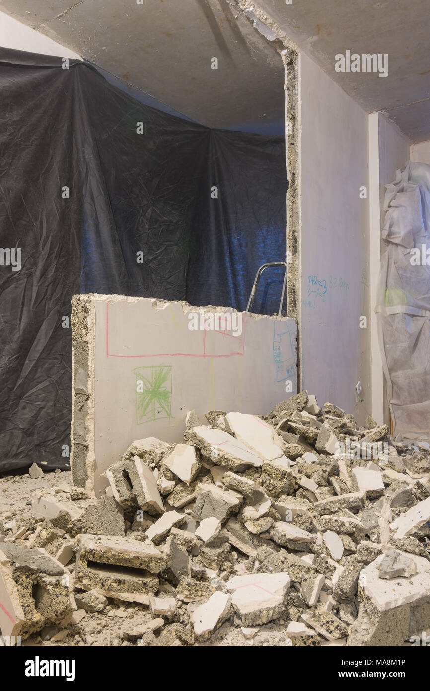 Remodeling in an apartment, dismantling of walls Stock Photo - Alamy