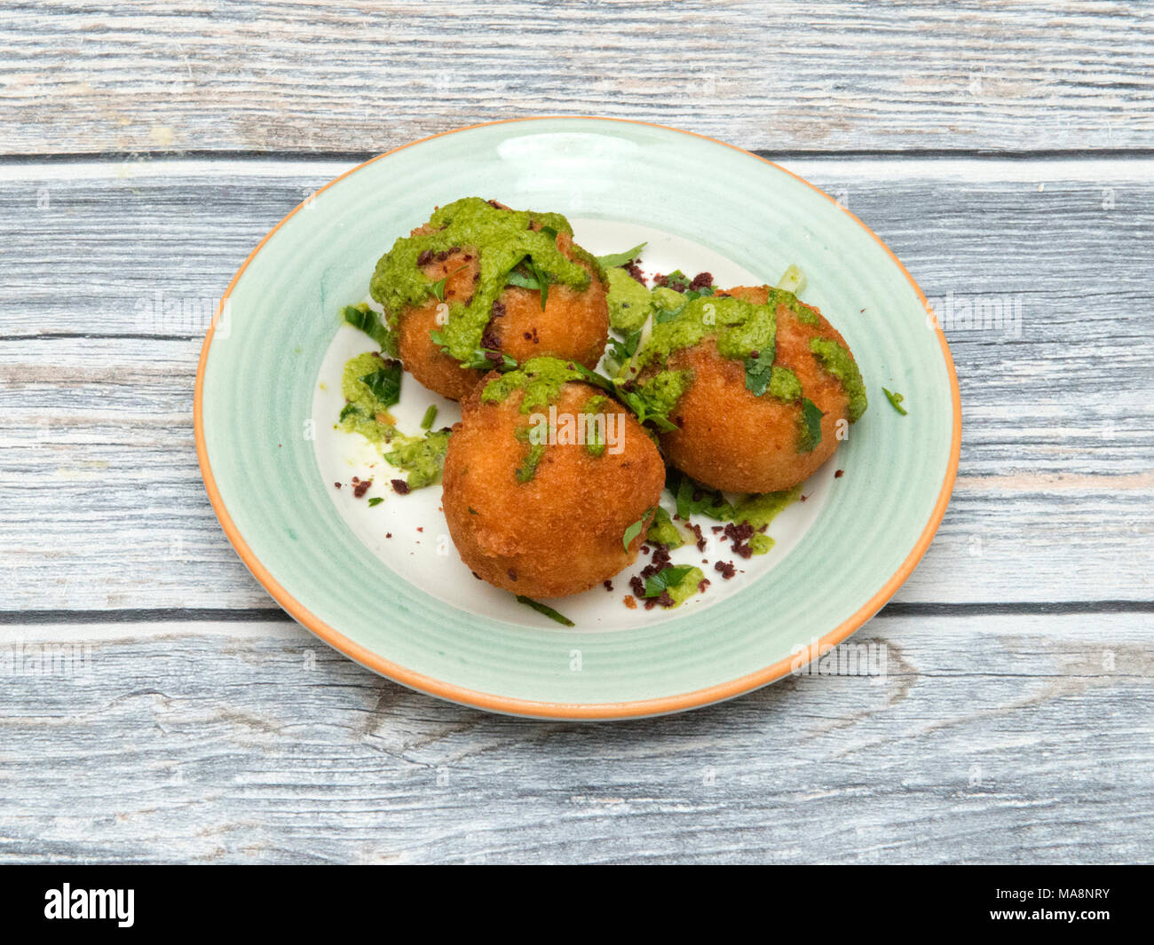 Falafel wrap hi-res stock photography and images - Alamy