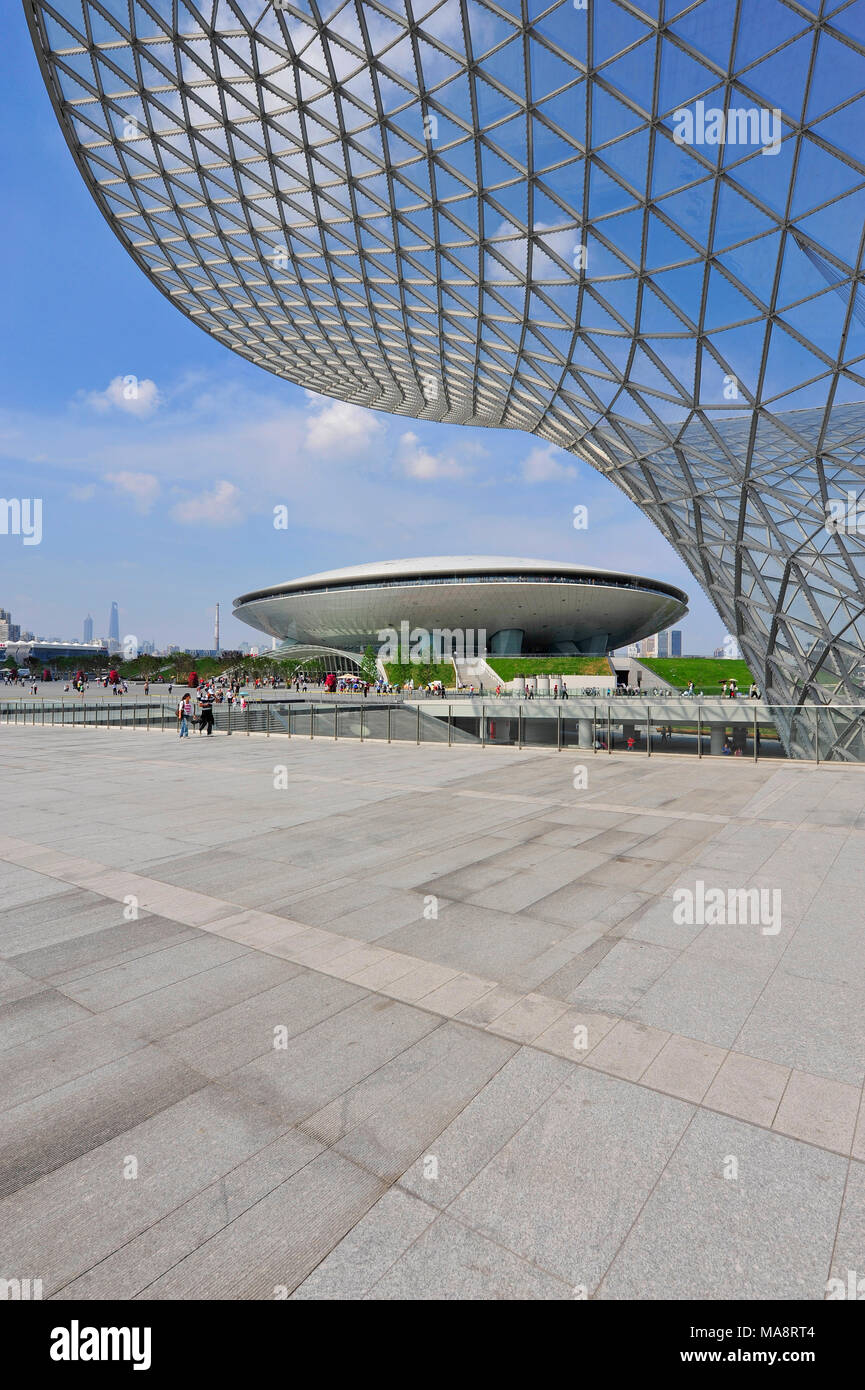 Expo axis with Expo Cultural Center behind, 2010 Shanghai World Expo ...