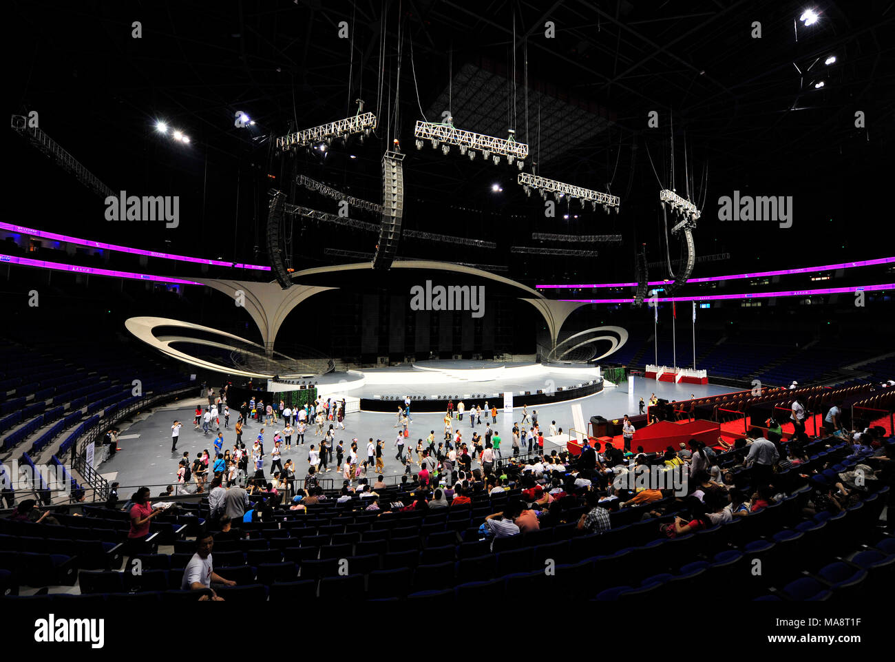 Stage in the Expo Cultural Centre at the 2010 Shanghai World Expo ...