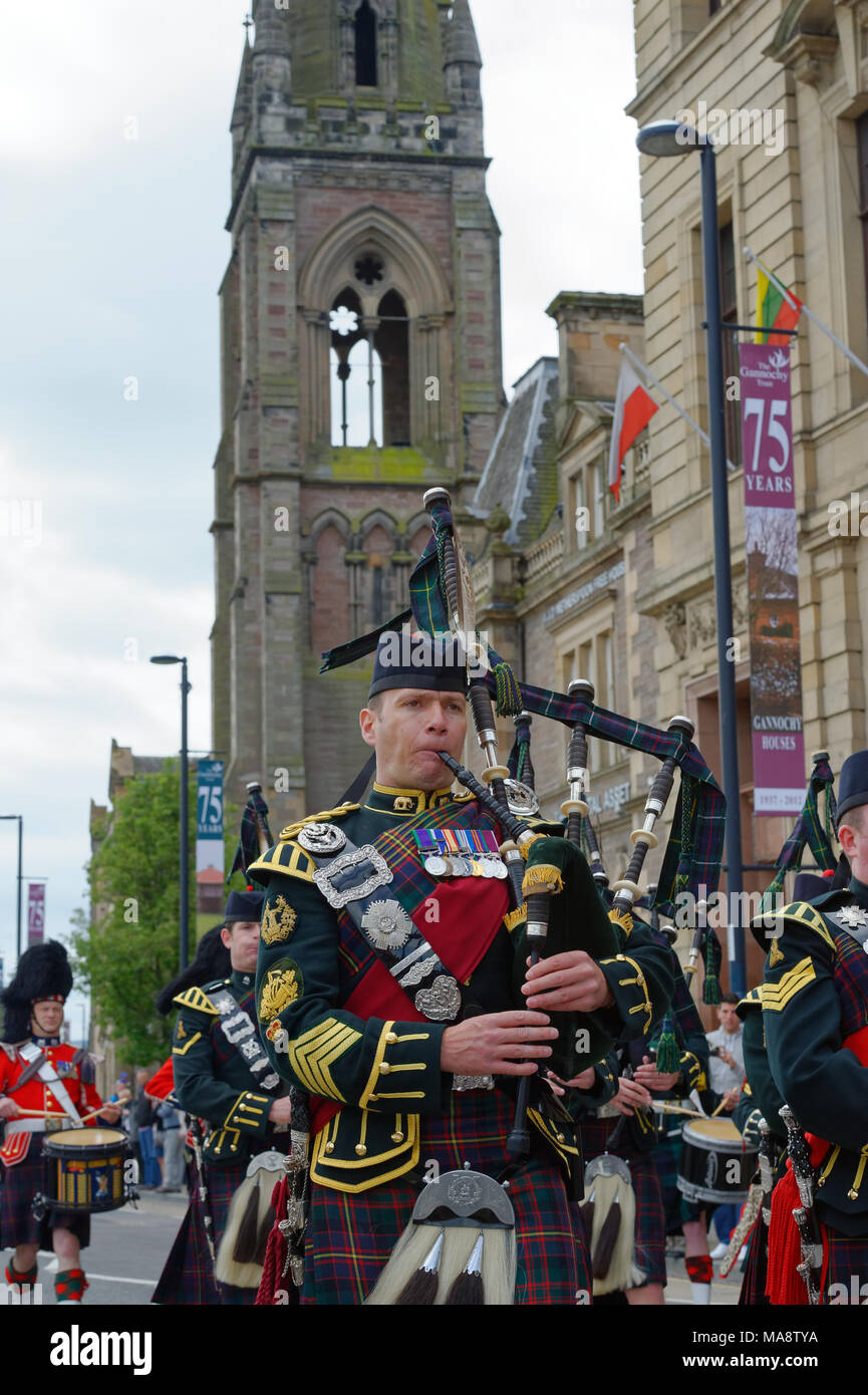 Perth Diamond Jubilee 1000 Pipers' Parade Stock Photo - Alamy