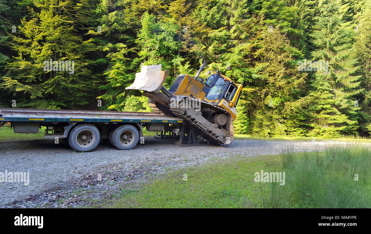 Bulldozer is ready to work Stock Photo - Alamy