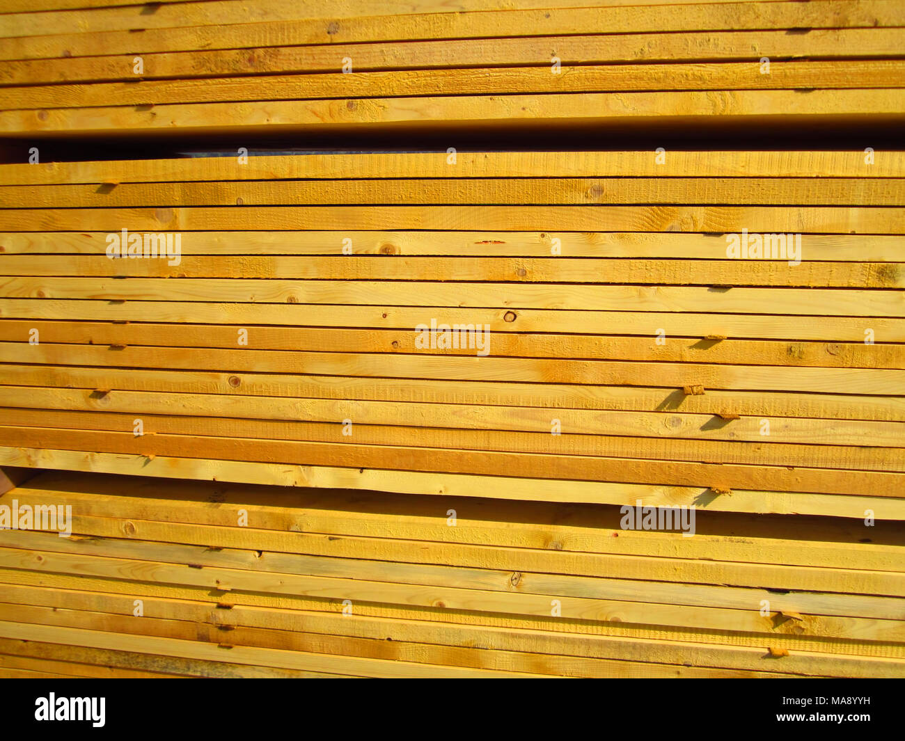 Rough sawn timber beam hi-res stock photography and images - Alamy
