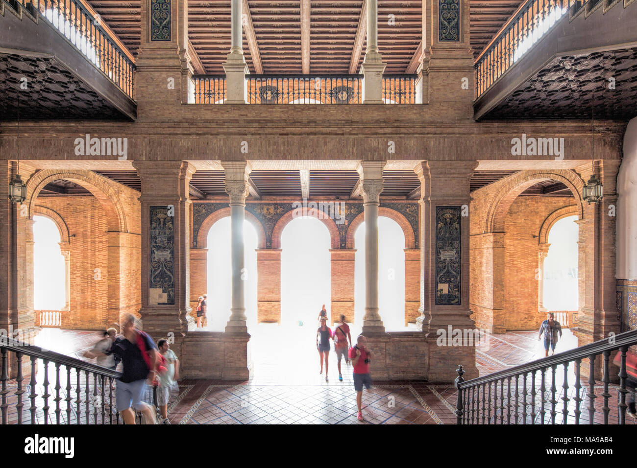 Tourists visiting plaza de espana hi-res stock photography and images ...