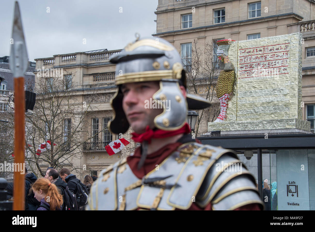 Roman guards hi-res stock photography and images - Alamy