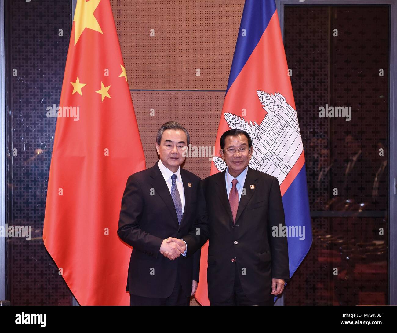 Helping other countries hi-res stock photography and images - Alamy